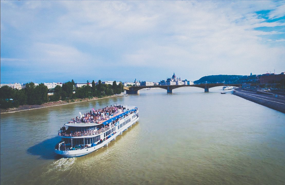 Les Party Boats de Budapest
